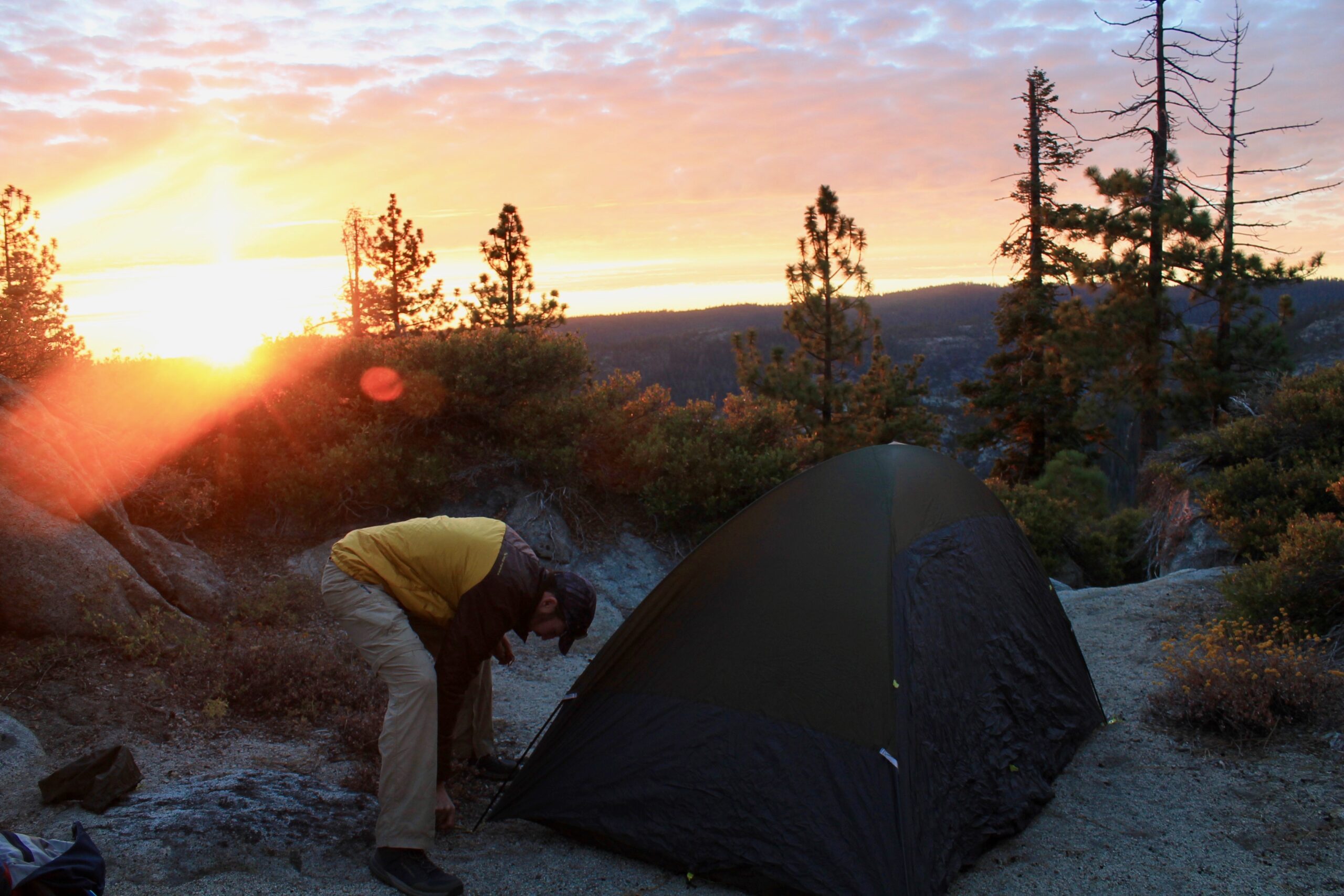sunset glow tent - Wandering La Vignes