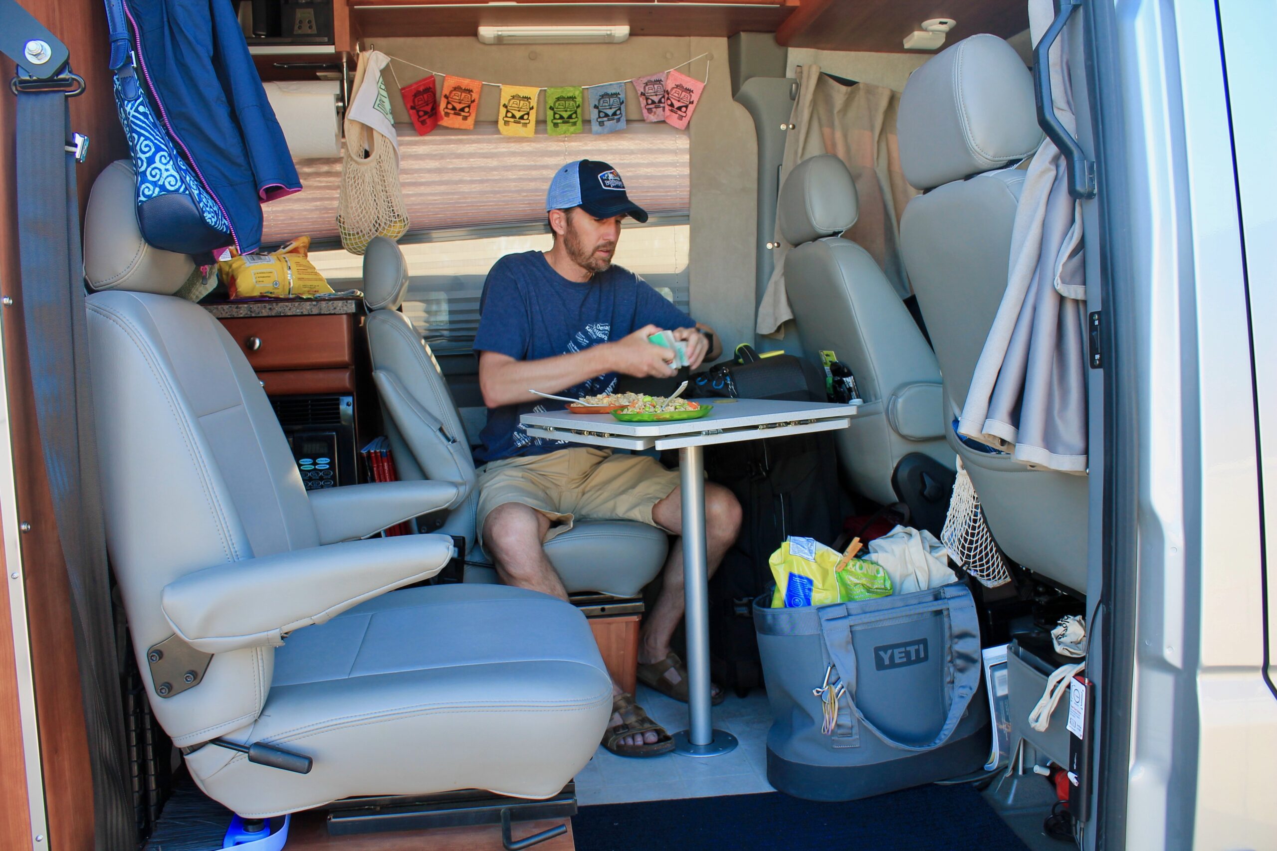 Van-eating-inside - Wandering La Vignes