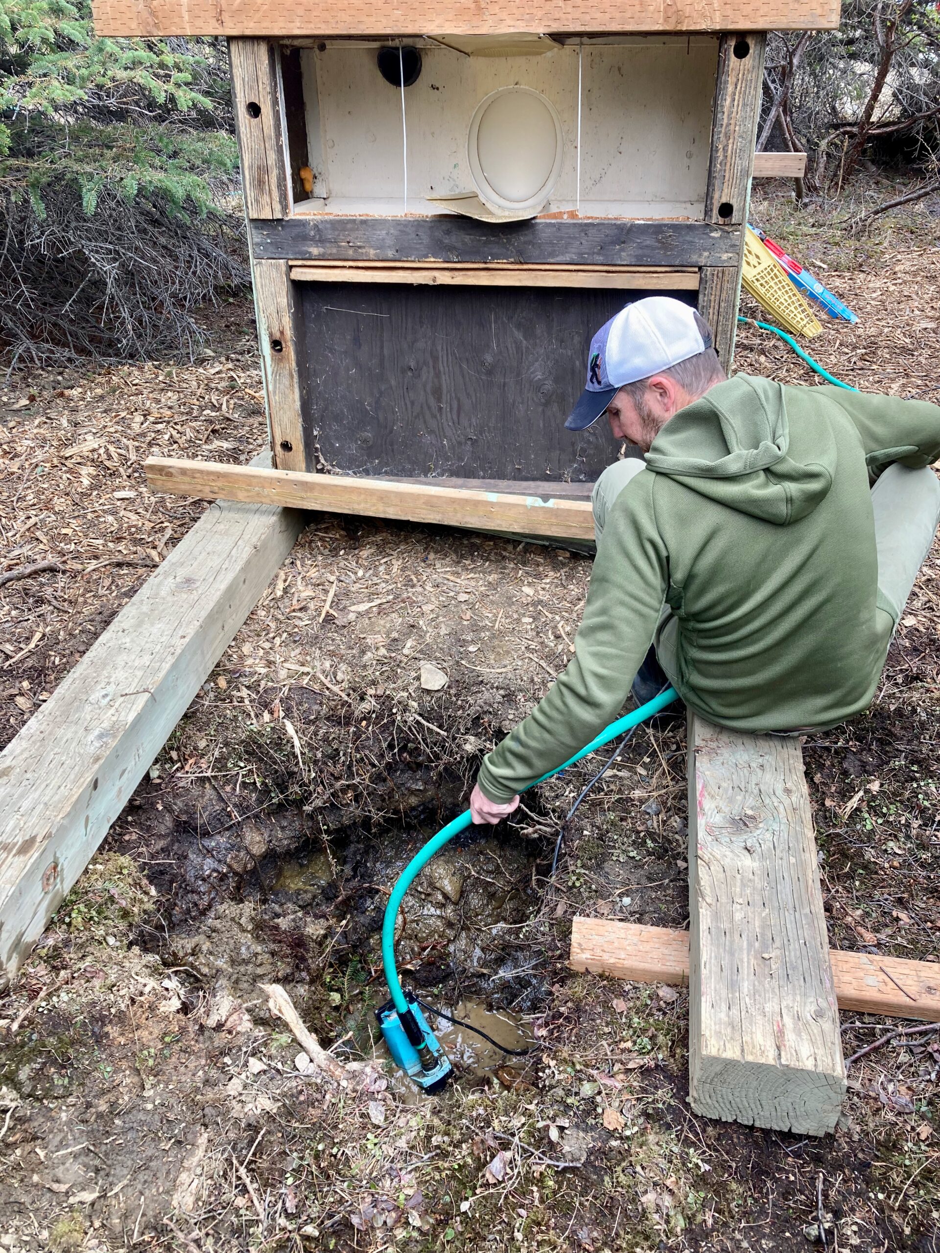 Arctic Adventures: Volume 27—Outhouse Woes – Wandering La Vignes